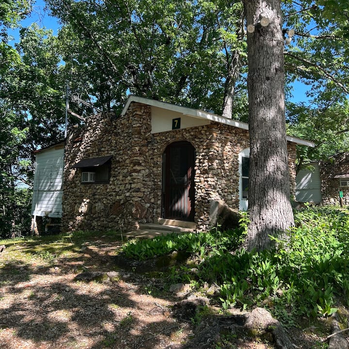Cabin 7 On Meramec River - Cuba, MO