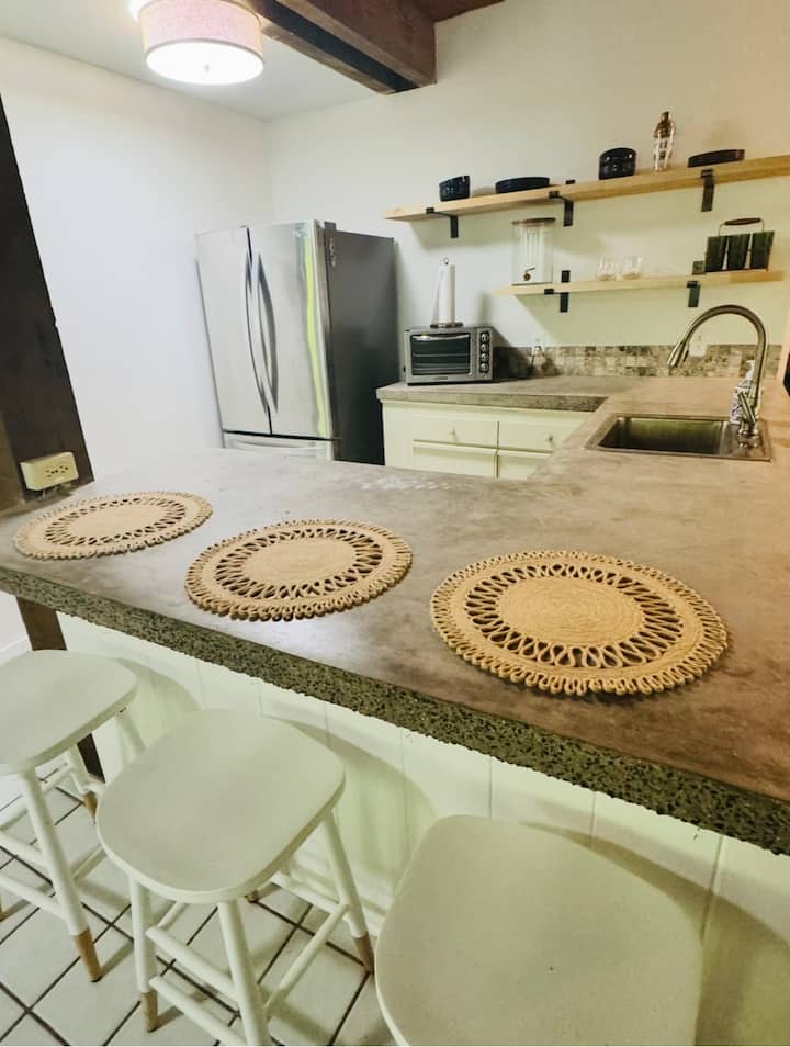 Sunset Beach Retreat
Spacious W/ 3 Beds - O‘ahu, HI