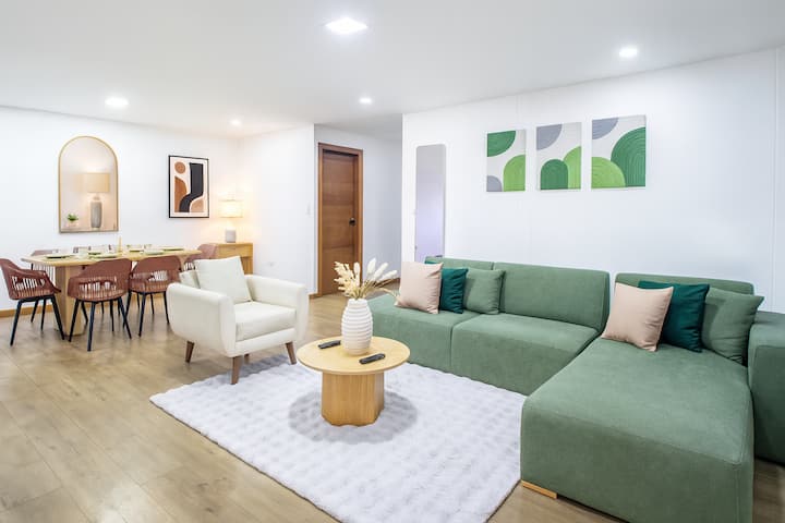 Hospedayaa Luxury Stay – Vistas & Confort + Garaje - Cuenca