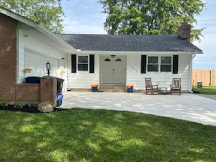 Twisted Tree Across From World Equestrian Center - Cowan Lake State Park, Wilmington