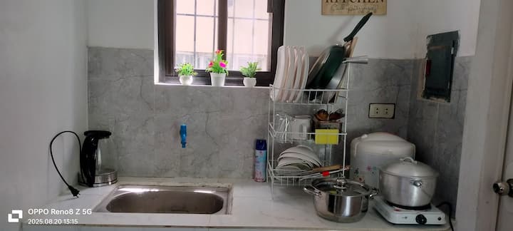 Joel & Josephine Breganza Airbnb
(Unit 2) - Mariveles