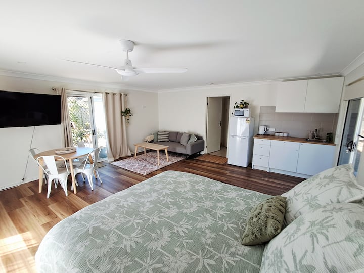 Greenoaks Surf Studio - Noosa Shire