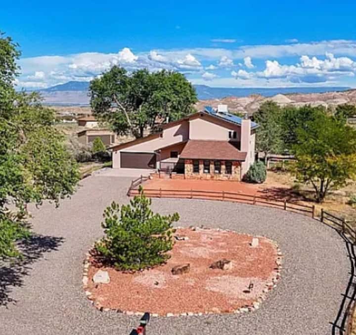 4-bedroom House. Epic Views. - Grand Junction