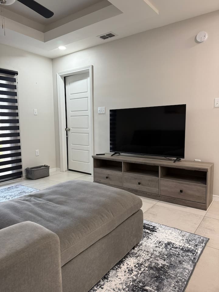 Modern And Cozy Apartment - Brownsville, TX