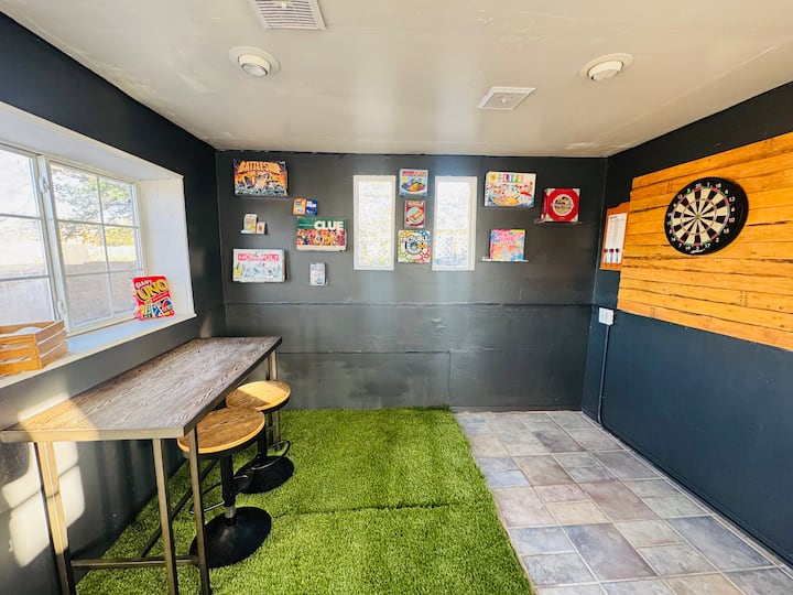 Abq Home Away From Home * Game Room* - Albuquerque, NM