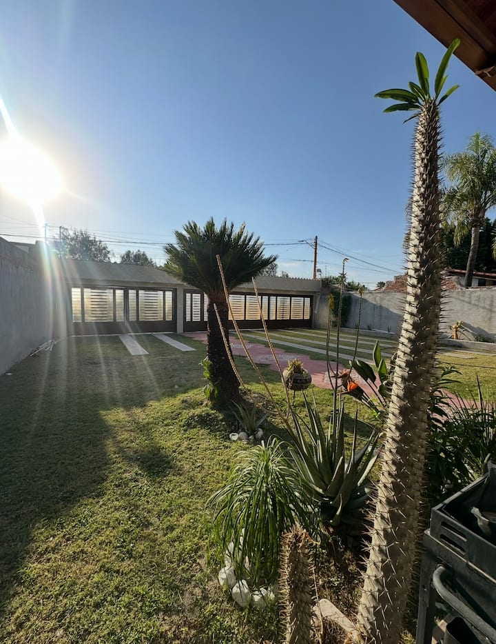 Casa Jardín - Residencia En Fracc. Privado - Celaya