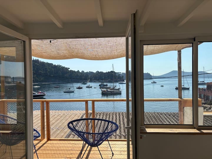 Cabanon Les Pieds Dans L'eau - トゥーロン