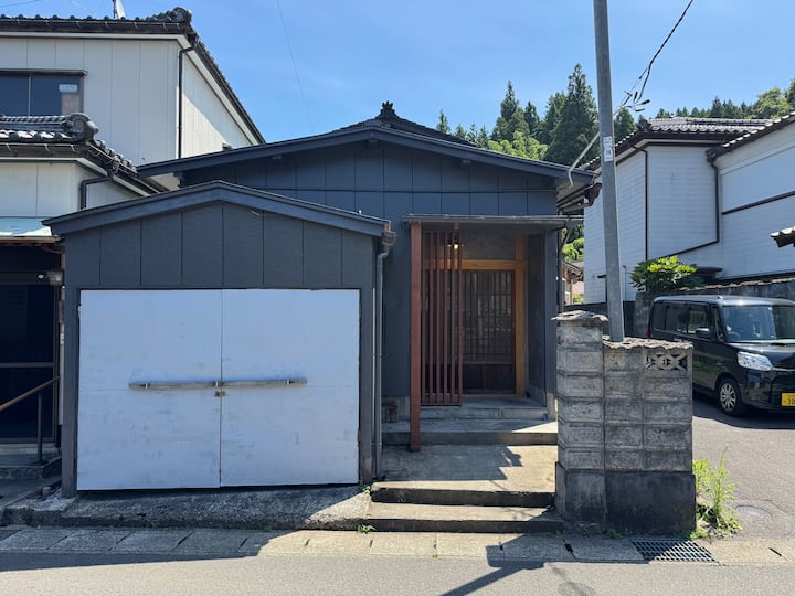サウナ付き／一棟貸し／最大6名／温泉街 - Tsuruoka