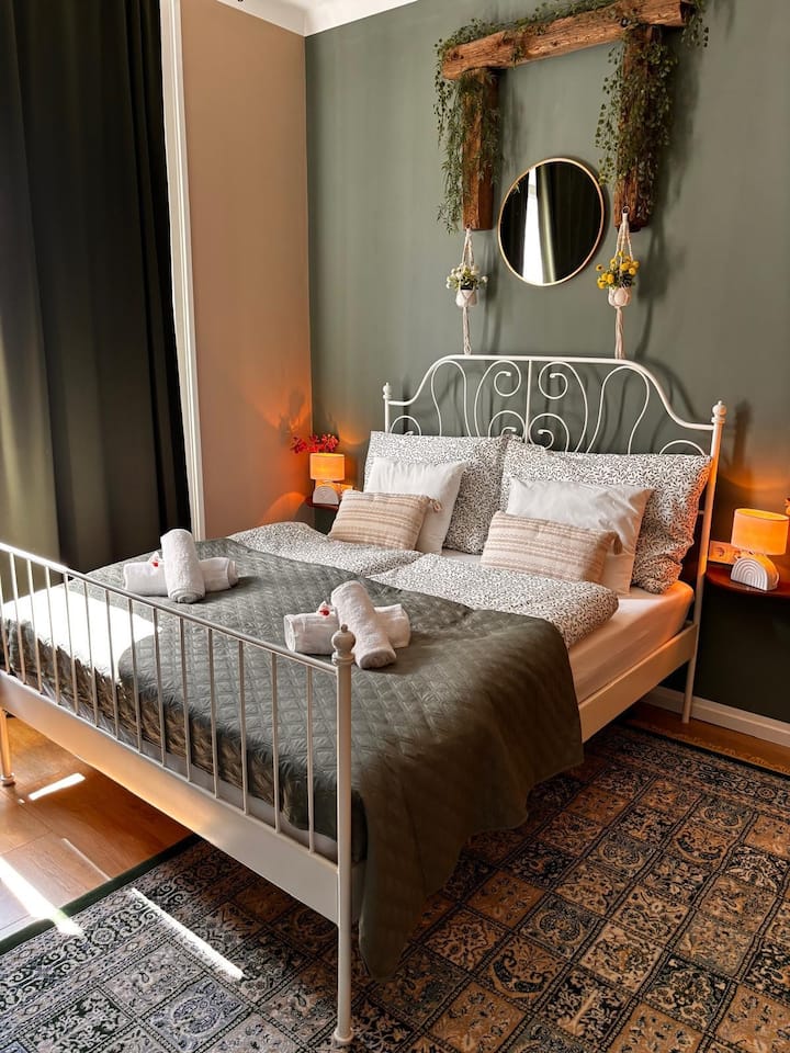Big Luxury 3br In Center - Wenen