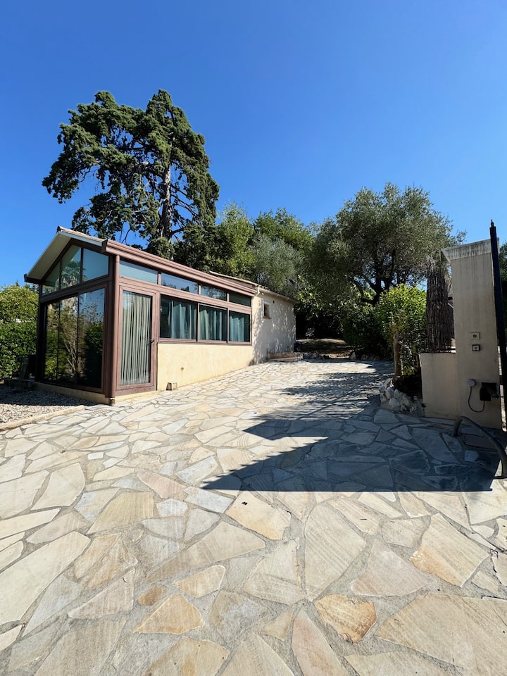 Maisonnette 2 Pièces Calme Climatisée - La Colle-sur-Loup