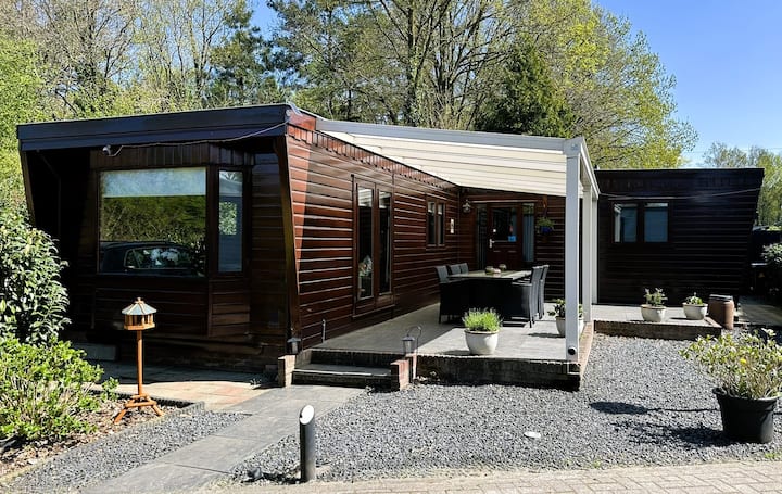 Rustiek Bos Chalet Sven - Putten