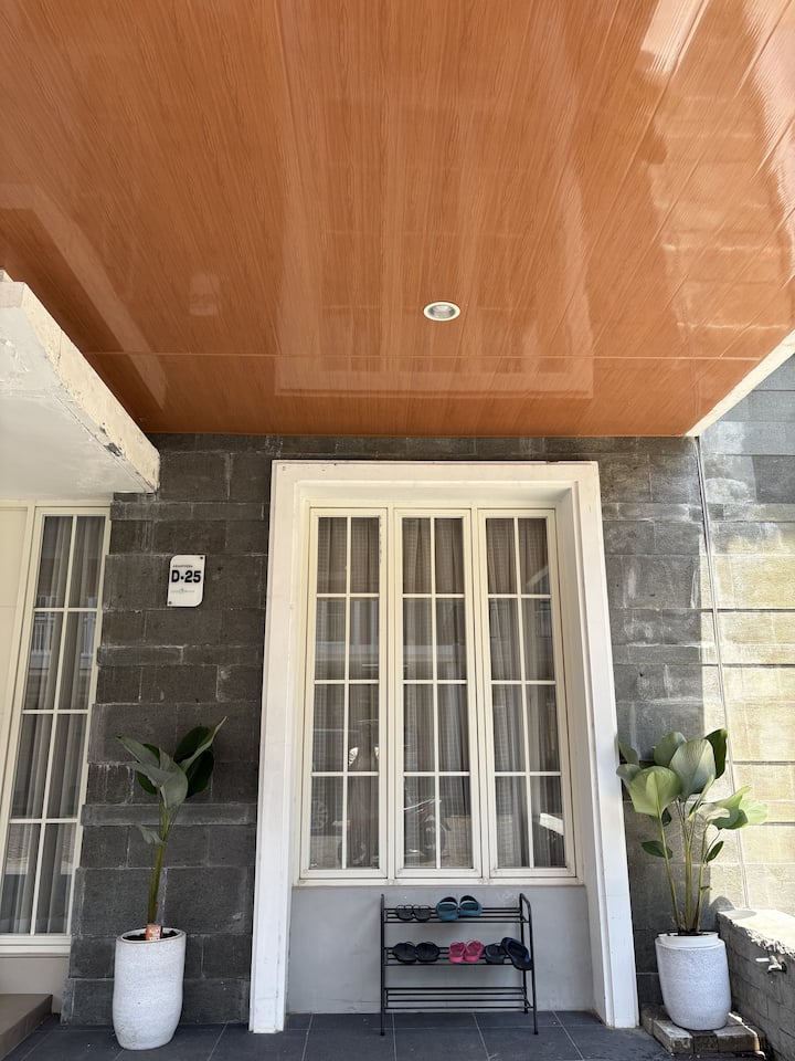 Darmawan's Villa - Malang