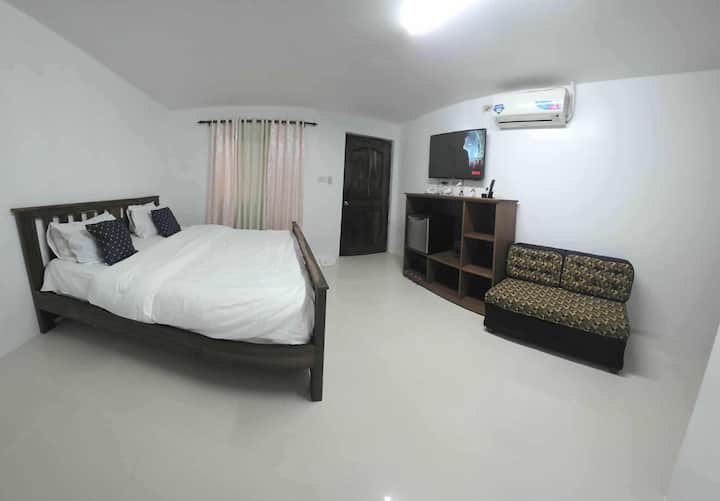 Wombats Beach Resort Perfect Escape For Traveller - Castillejos