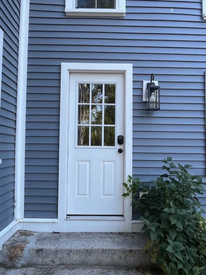 Newly Renovated Cozy Apartment, 5 Min Walk To Fsu! - Sudbury, MA