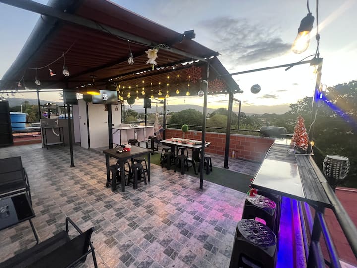 Casa Moderna, Espaciosa+confort Hasta 11 Personas - Venezuela