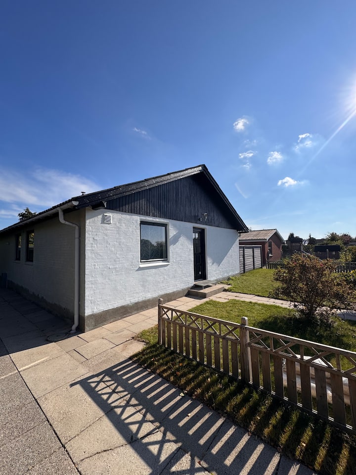 120m2 House 4bdr - Full Kitchen & Free Parking - Odense