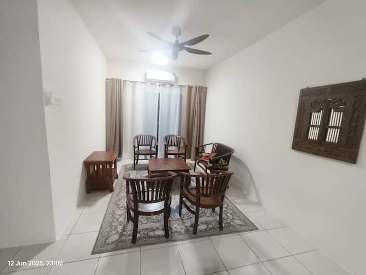 Melodi - Nearby Uitm Puncak Alam - Batu Arang