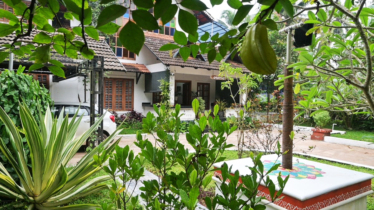 Antiguo, moderno 4BHK, casa de pueblo, aprobado por el gobierno - Casas ...