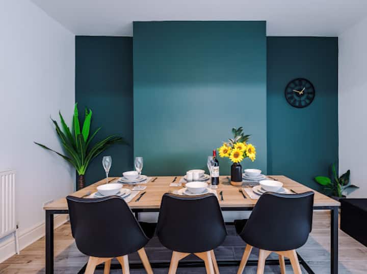 Your Place In Anfield - Liverpool