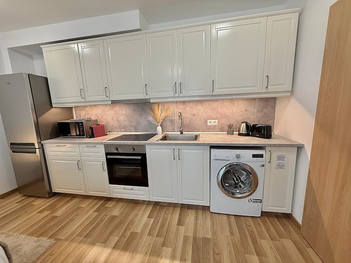 Local-lux F3 •Balcony•free Parking - Kecskemét