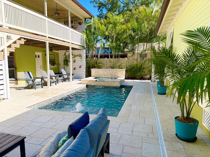 Charming Historic Old Northeast Hideaway - St. Petersburg, FL