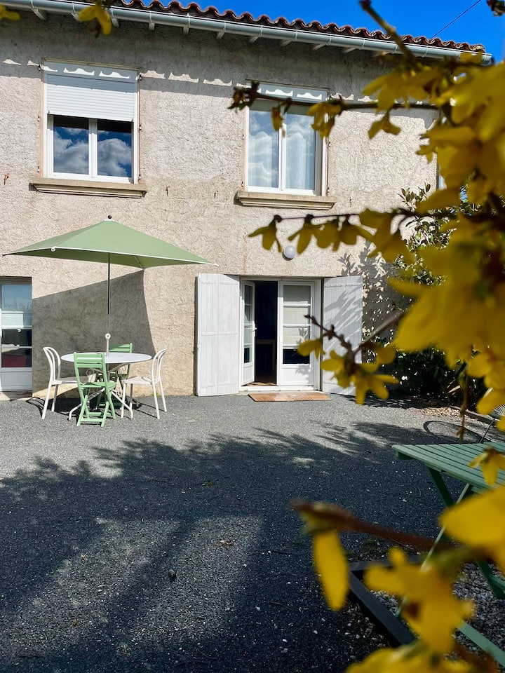 Côté Sidobre, Maison 45m2, Cour Et Parking Privée - Castres