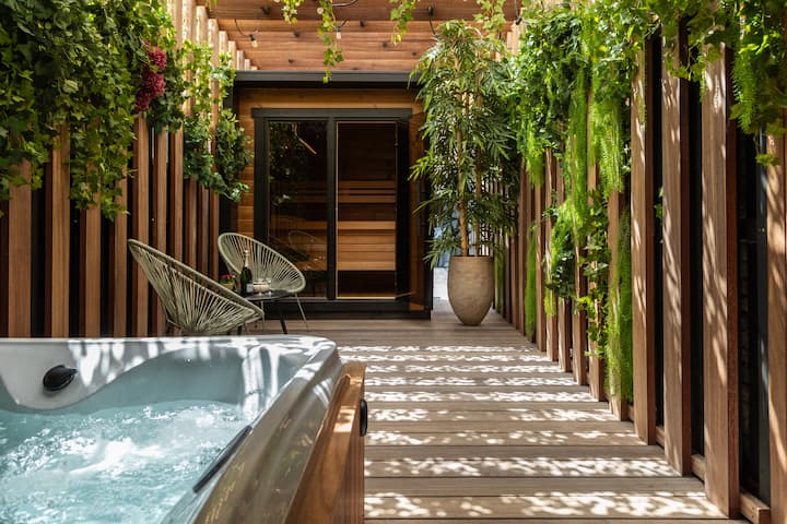 Suite Escape - Jouw Luxe Wellness Verblijf - Hasselt