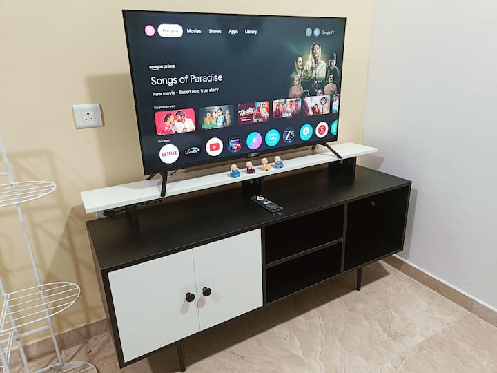 Bright & Cosy Furnished Studio In Estate - Thane