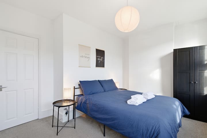 Comfy Home In Ldn With Parking - Beckenham