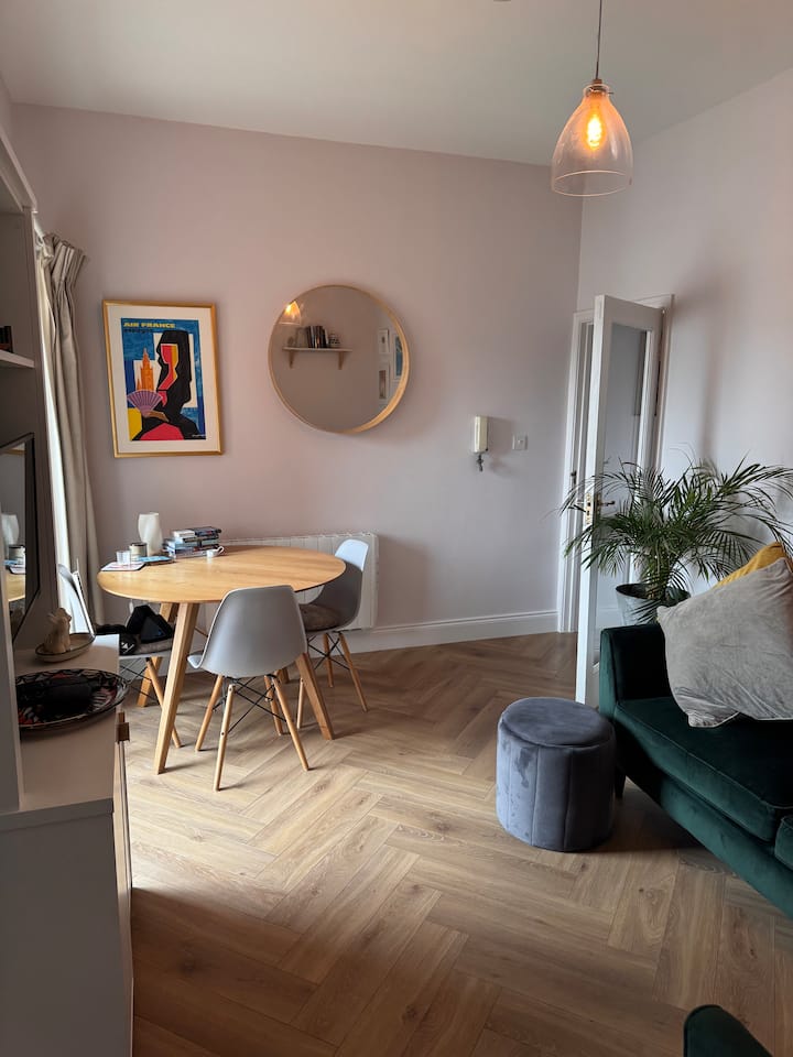 Modern Georgian Apartment - Dublin