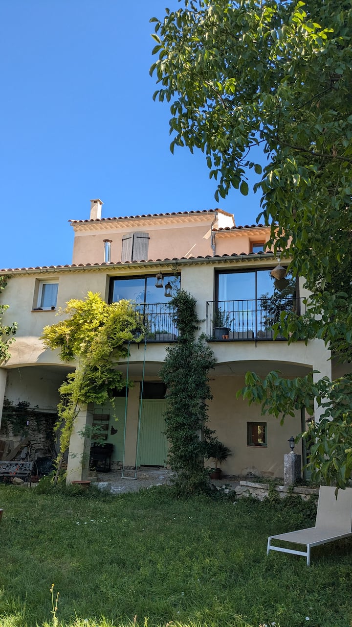 Jolie Maison De Village - Château de Sauvan