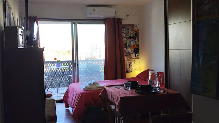 Monoambiente En Nuevo Pocitos - Montevideo