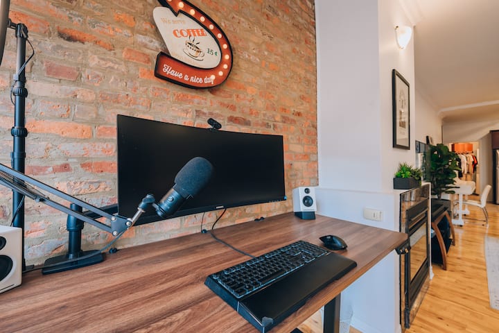 The Best Loft +800sqm (Old Port) W/ Office & Gym - Brossard