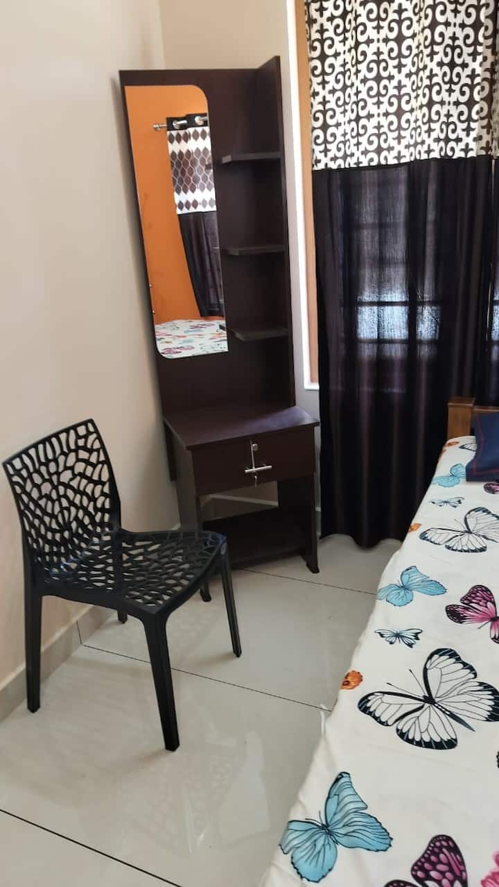 Kaniyarathara House - Kumarakom