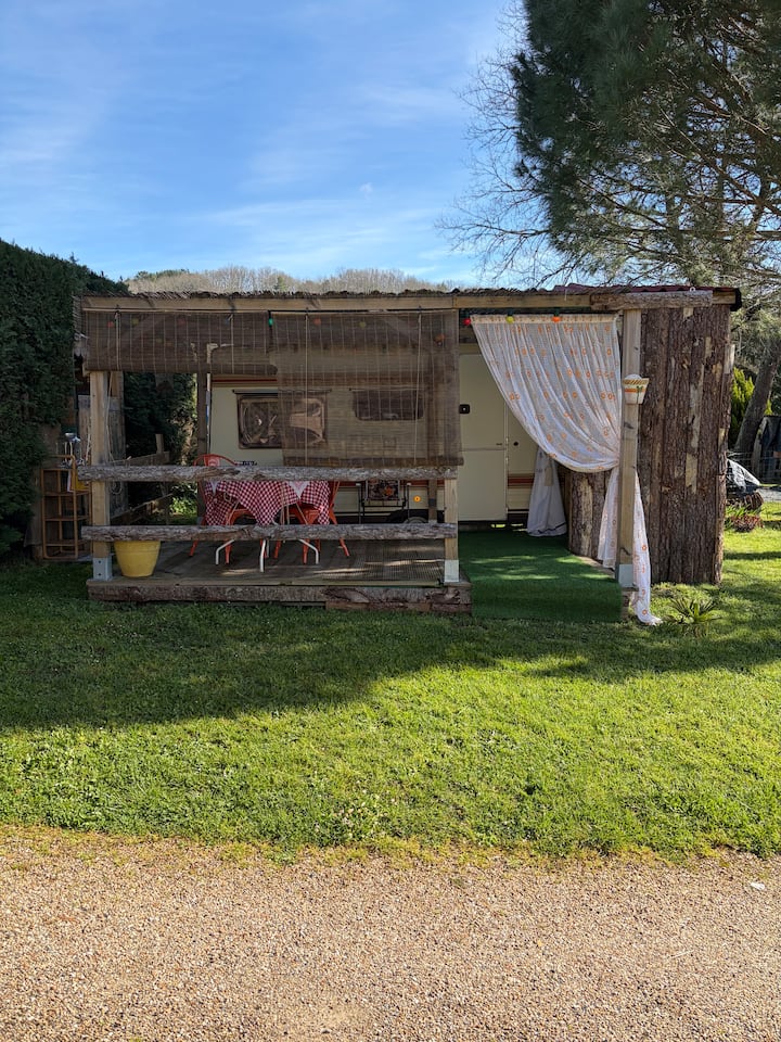 Chambre D’hôtes Dans Notre Caravane Sev'intage - Lalinde