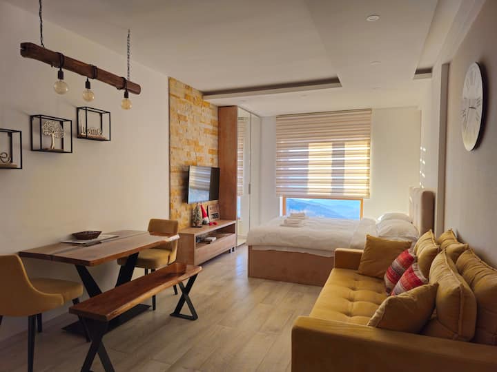 Sunset Peak Retreat | Ski Center • Hiking Trails - Kopaonik