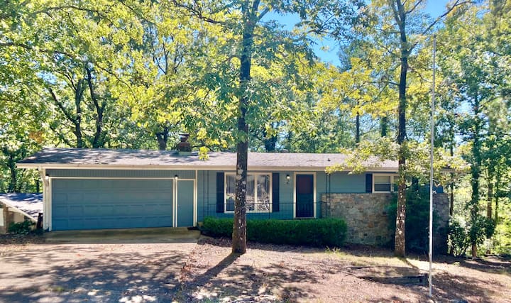 Gated Community Hot Springs Village Home - Hot Springs Village, AR