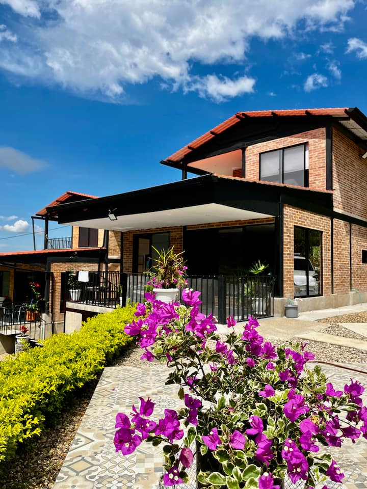 Cabaña Rodeada De Naturaleza - Villa Antolinez - La Mesa