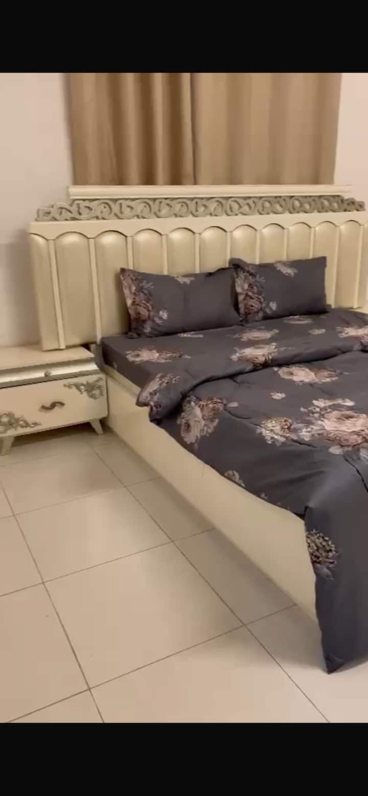 شقة للايجار في مركز المدينة - Salalah