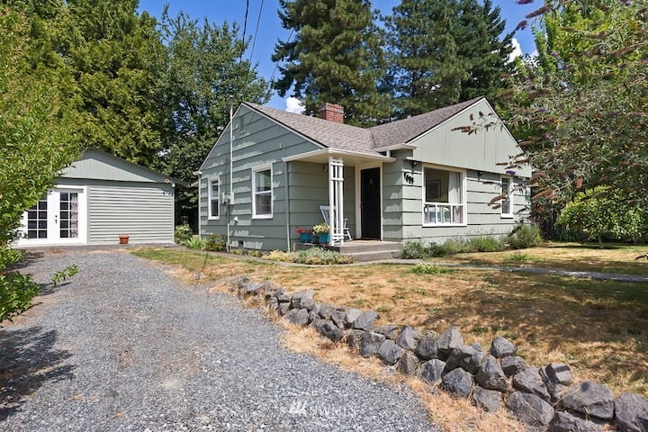Cozy Quiet 2br Home Near Seattle & Airport - Renton, WA