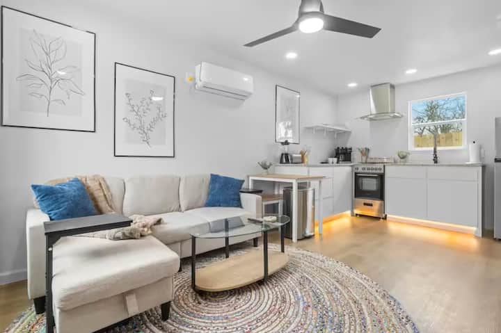 Cozy 1-bedroom, 1-bath Duplex - Temple, TX