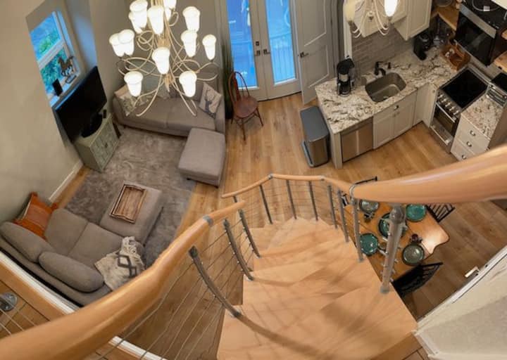 Muddy Muckers 
Stay, Clay And Play - Denver, CO