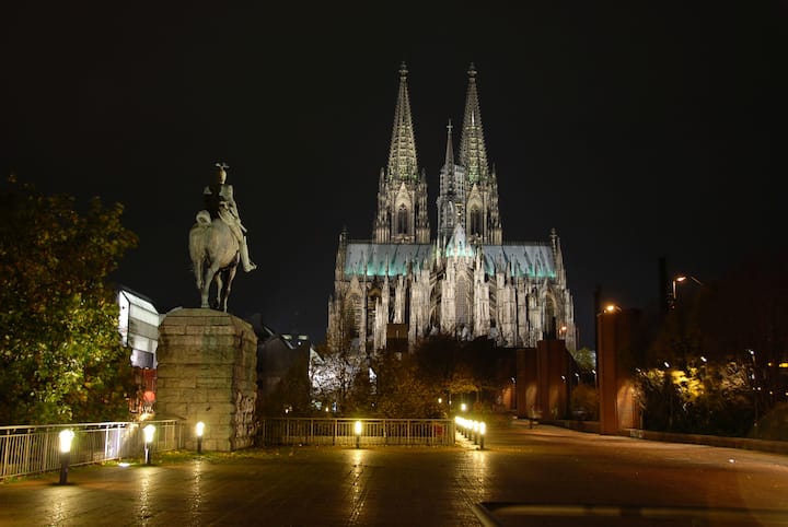 Studio 46 Qm Am Kölner Hbf/dom - Köln