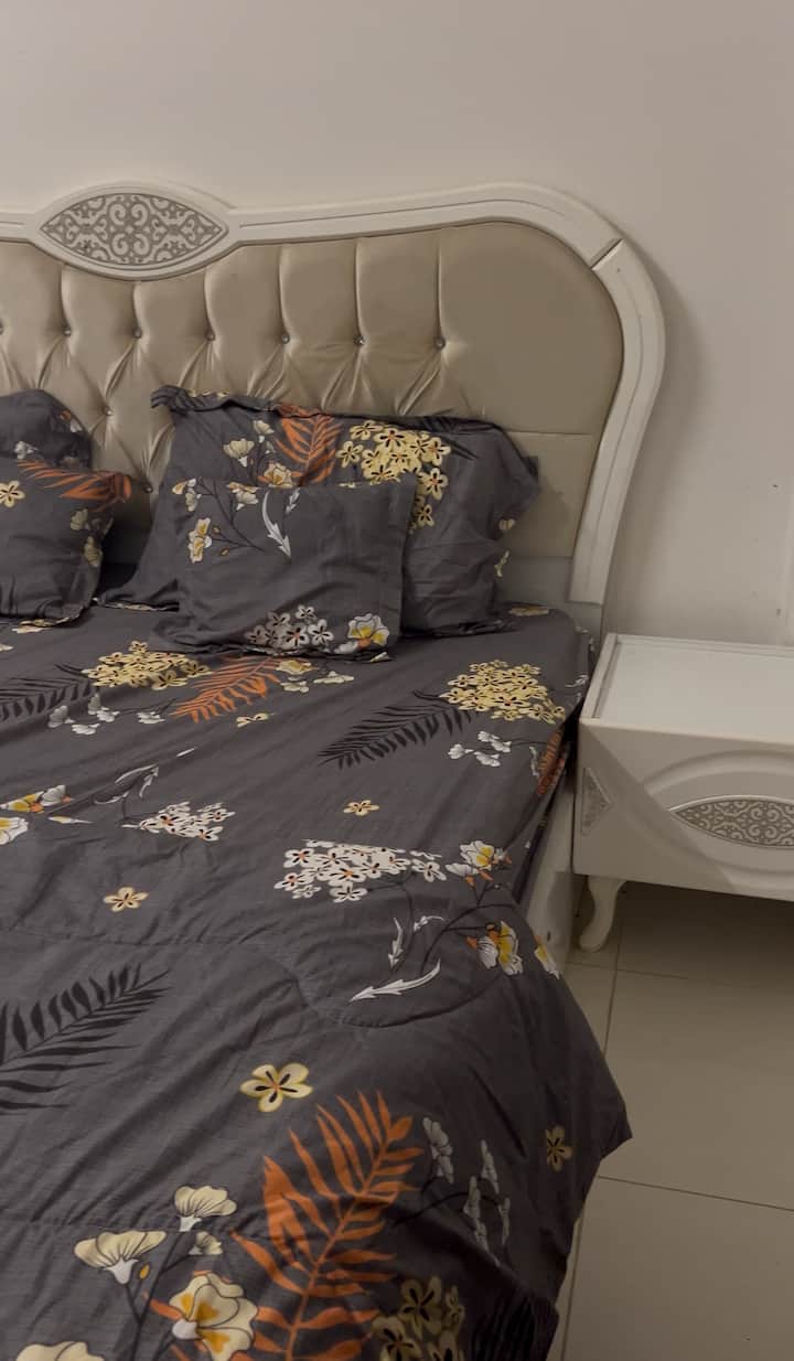 شقةً للايجار في مركز المدينة - Salalah