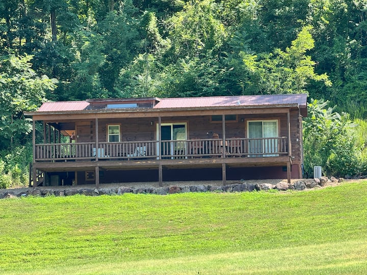 Sunshine Cabin Is Ready For You! - Hot Springs, NC