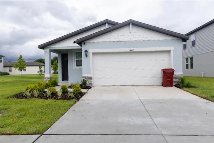 Enjoy A New Construction Home! - Plant City, FL