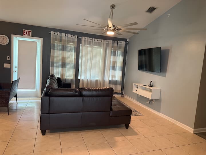 Sunny Florida Getaway Home - Port St. Lucie, FL