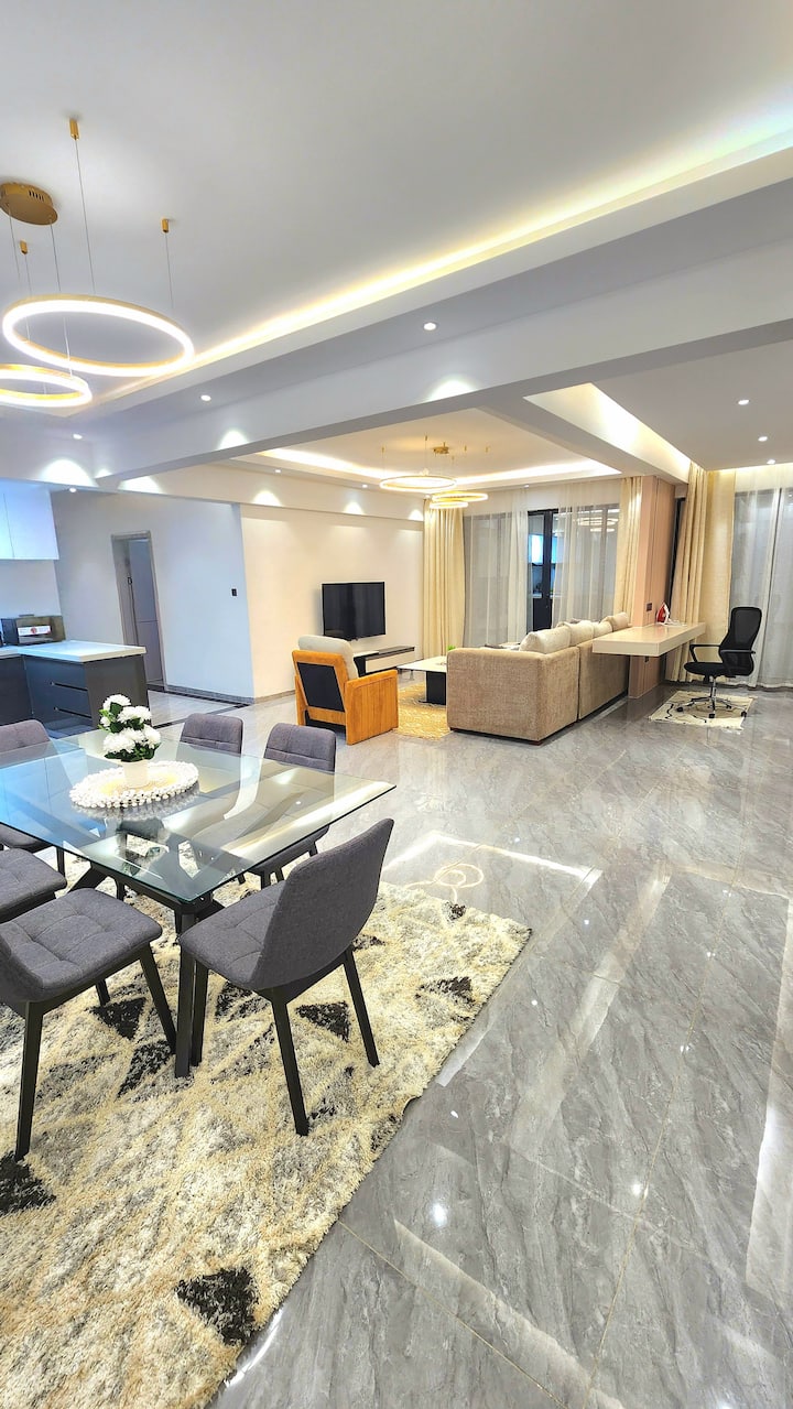 Diamond Ivy 4bed +Sq Kileleshwa Ke. W/pool & Gym - 奈羅比