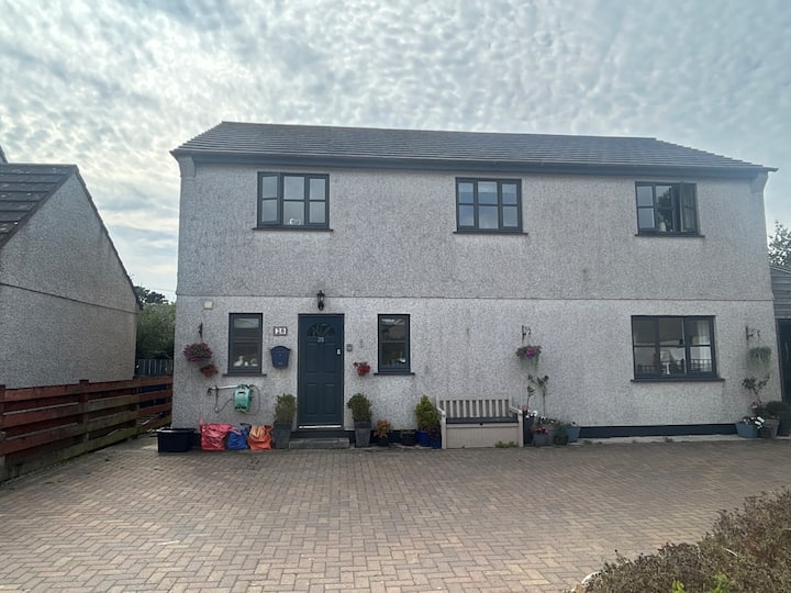 4 Bedroom Detached House - Sennen