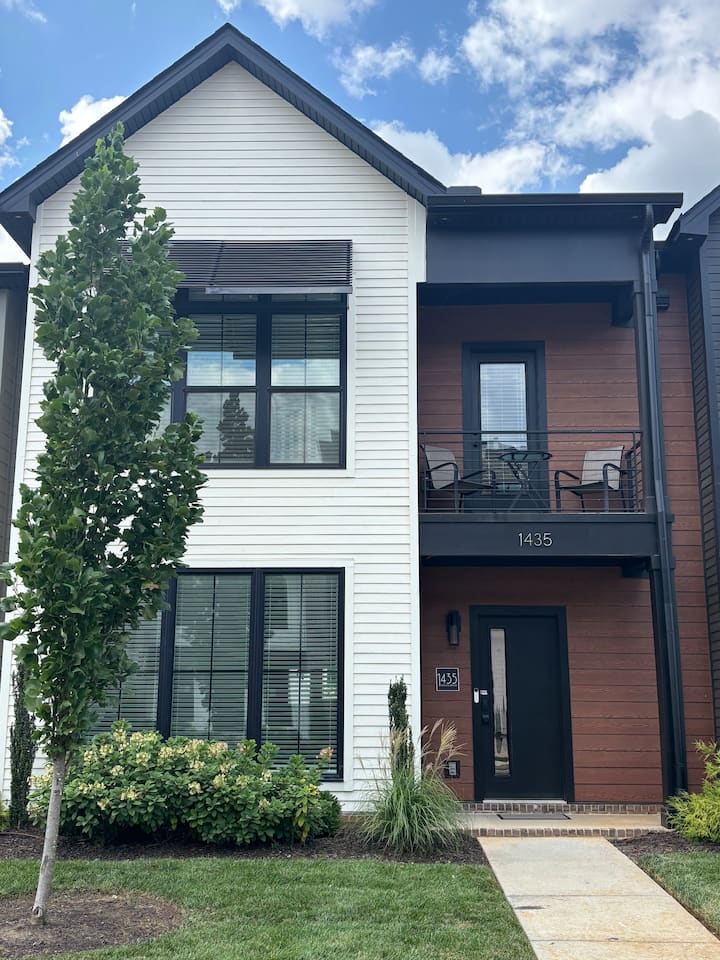 Murfreesboro Home. - Murfreesboro, TN
